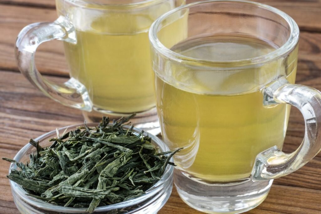 7 Sencha Tea Benefits for a Healthy Mind and Body - TeaBenefit.com